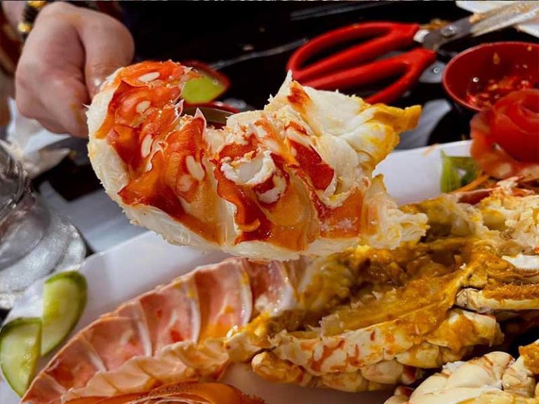 Nhà hàng Động Tôm Hùm Phú Quốc - Rooty Trip